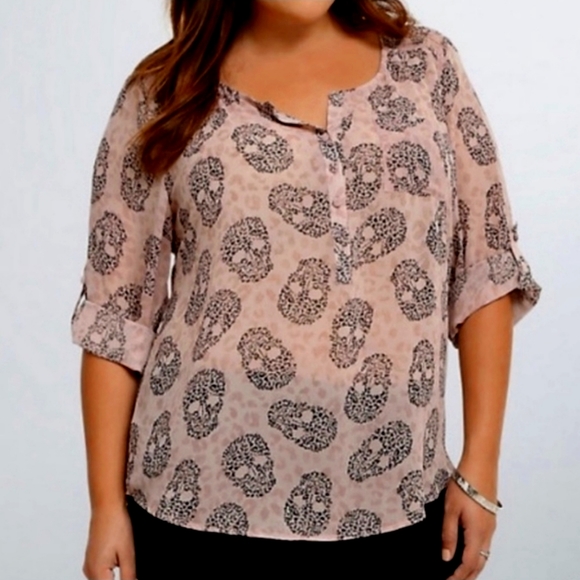 torrid | Tops | Torrid Skull Print Blouse | Poshmark